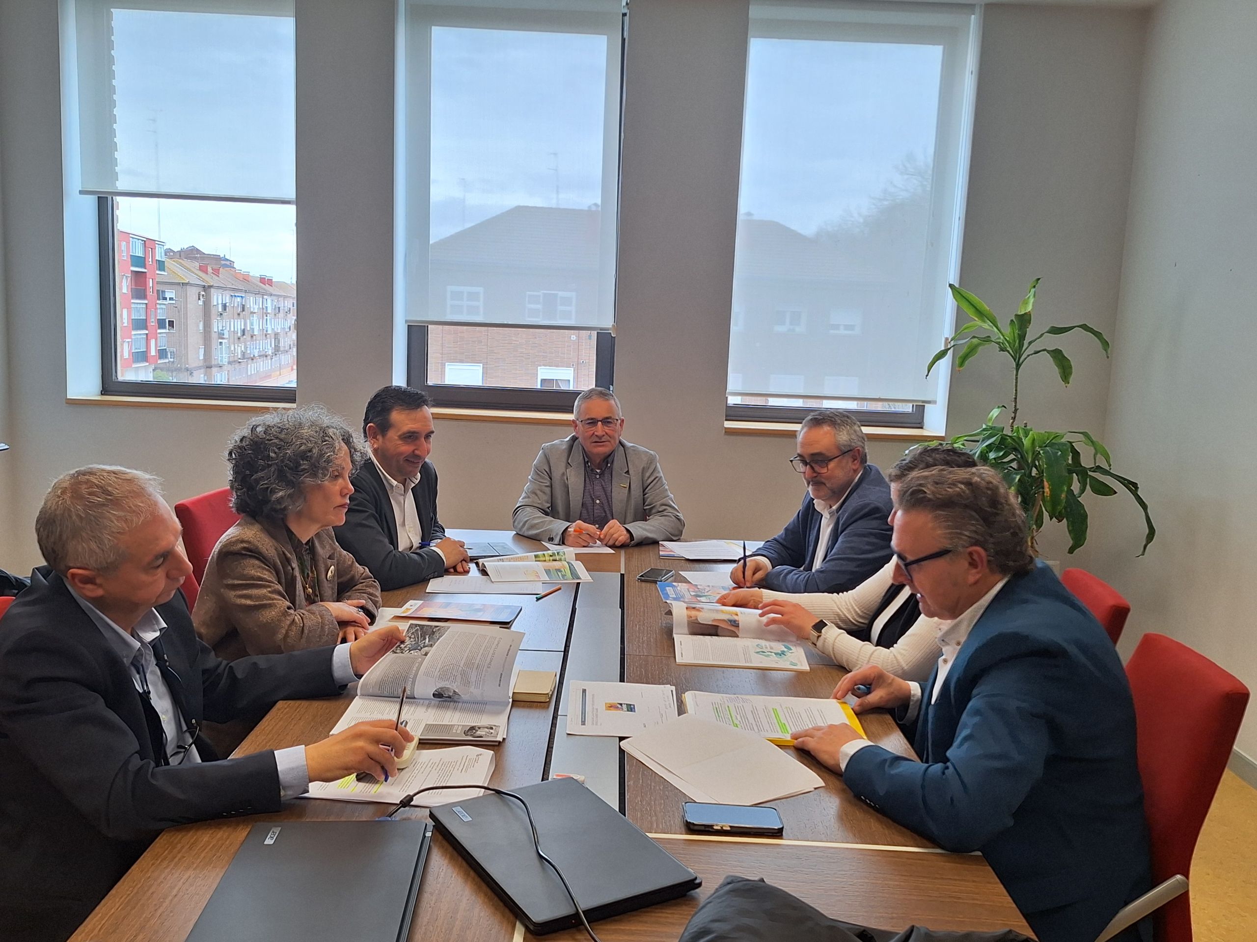 Educación y Agricultura se muestran muy receptivas a la propuesta de ...